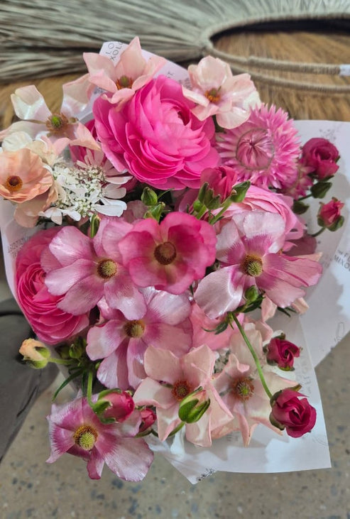 Once-Off Seasonal Flower Bouquet, PE/GQ – The Floral Mixologist